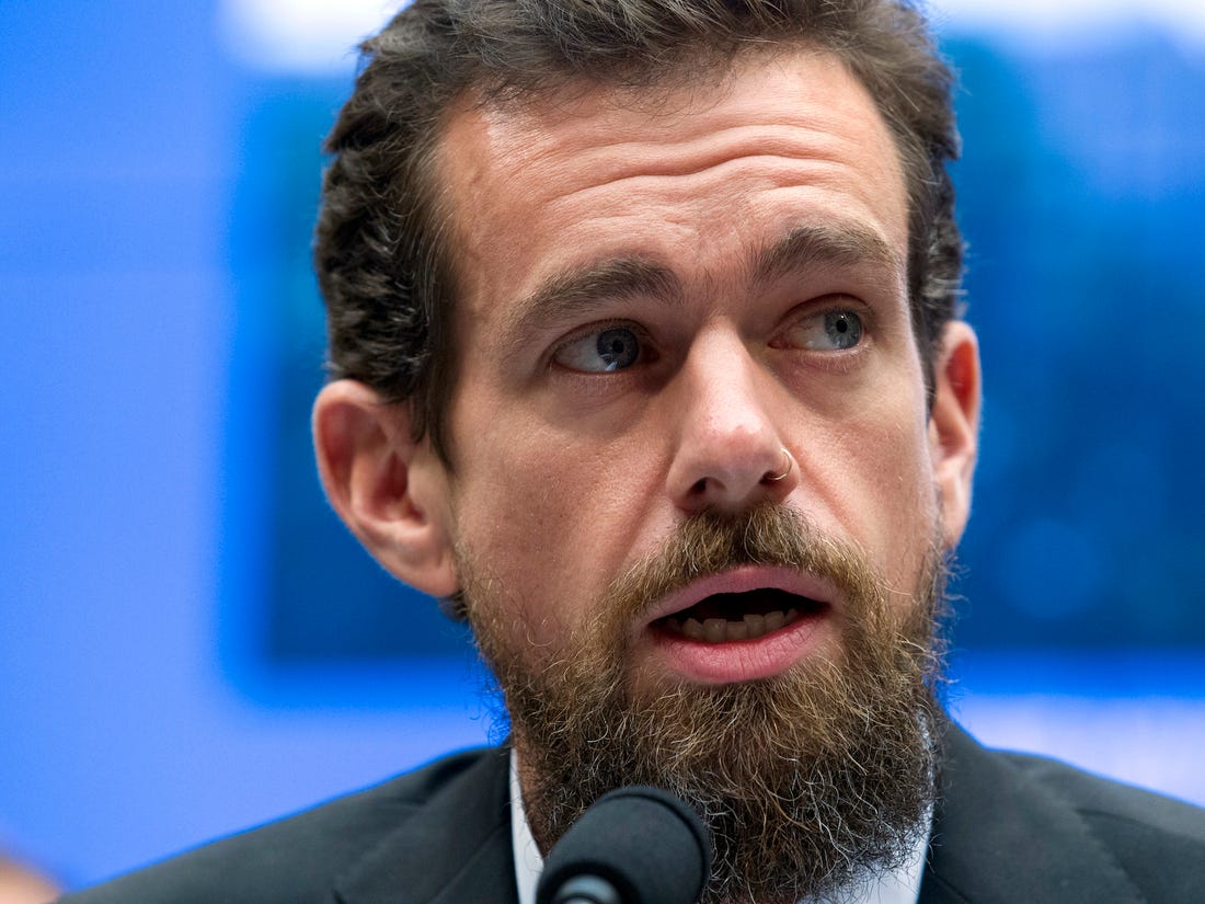 Le patron de Twitter donne un milliard de dollars - Les 4 VERITES